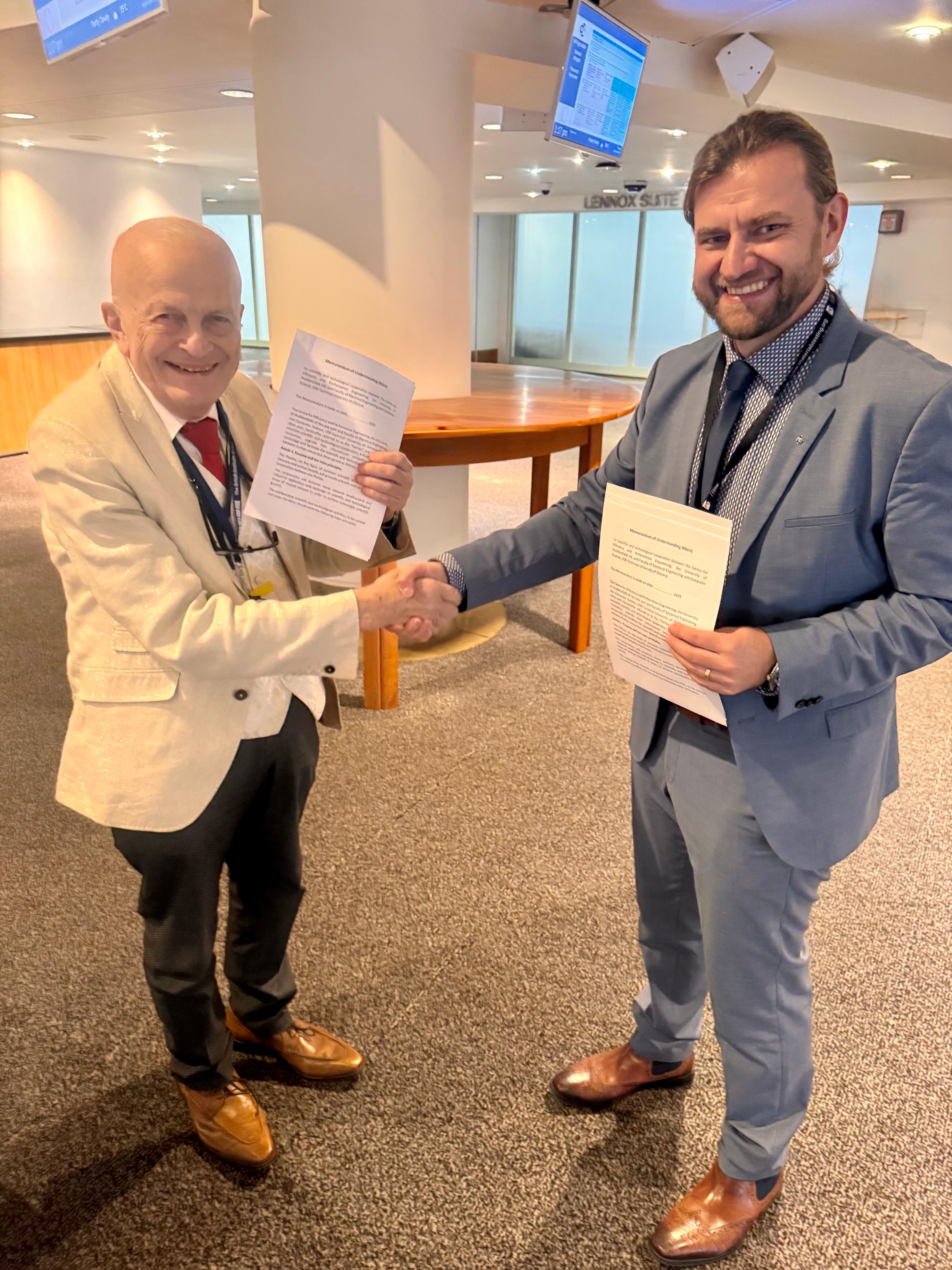 Fakulta elektrotechniky a informatiky podepsala memorandum o spolupráci ...